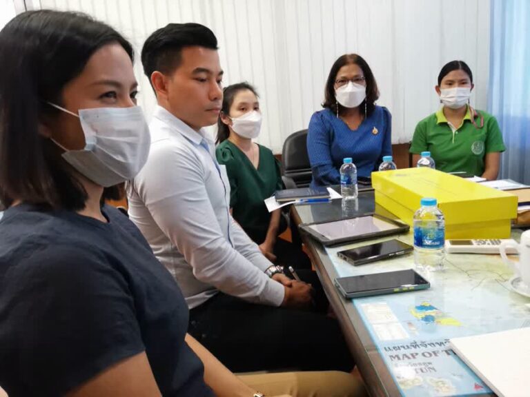 เกษตรจังหวัดตรัง หารือการจัดกิจกรรมการพัฒนาผู้ประกอบการ “Young Smart Farmer Innovative ...