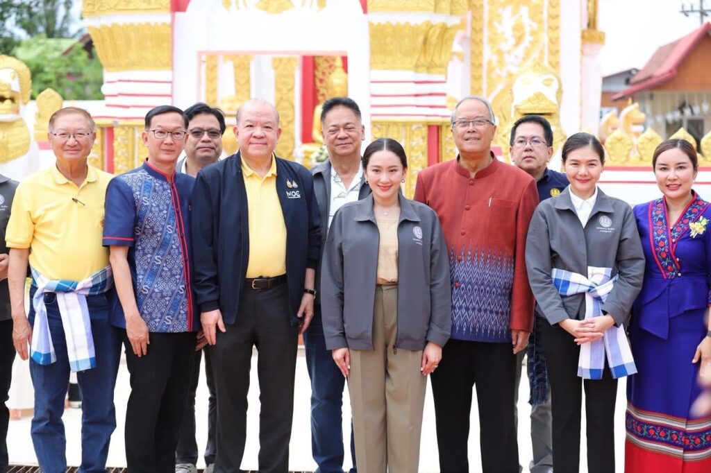 นายกรัฐมนตรี ลงพื้นที่จังหวัดนครพนม เยี่ยมชมนาหว้าโมเดล ต้นแบบชุมชน ...